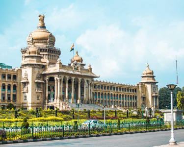 analyst-and-advisory-2025-banner